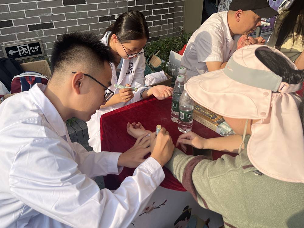 广州南方学院与惠仁康养共建社区实践基地 探索养老服务新发展 —广东站—教育在线